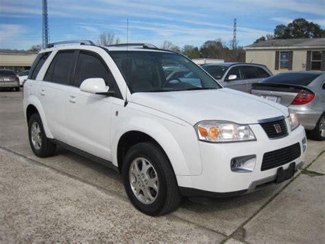 Saturn Vue 2006 White Suv Gasoline 6 Cylinders Front Wheel Drive Automatic 77379 Saturn VUE