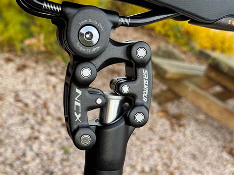 Test Sr Suntour Sp12 Ncx Une Tige De Selle Suspendue Qui Fait Des