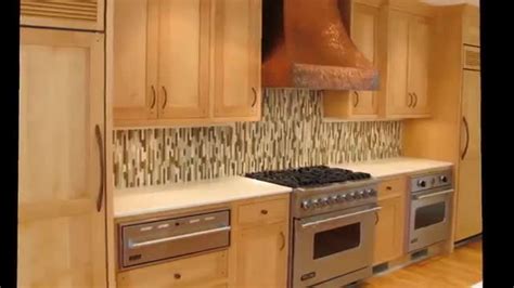 ایده هایی برای طراحی متریال بین کابینتی نماشا