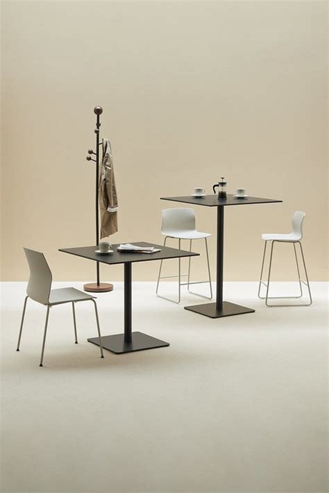 Akaba Table Aski Qubex