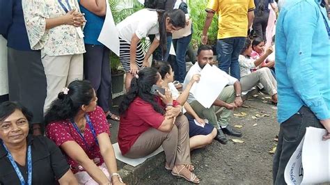 ටෙලිකොම් සේවකයෝ පාරට බැහැලා තව පෝය අටෙන් රනිල් ඇතුළු පාදඩ ආණ්ඩුව ගෙදර Youtube