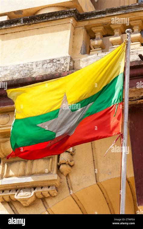 Myanmar Flag Banque De Photographies Et Dimages à Haute Résolution Alamy