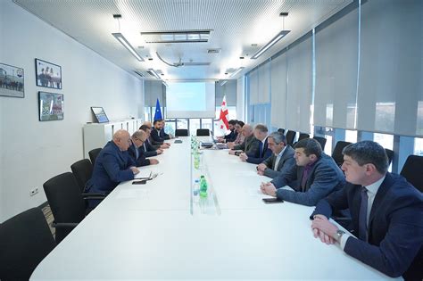 გურამ გურამიშვილის თავმჯდომარეობით საქართველოს ტრანსპორტისა და ლოგისტიკის დარგის განვითარების