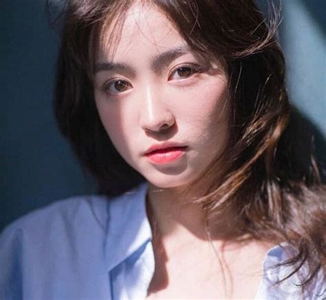 Aline Webcam Model Profile Xhamsterlive