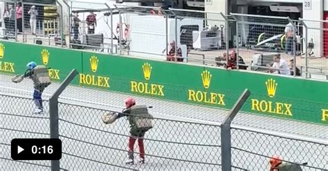 L1 L2 R1 R2 Up Down Left Right L1 L2 R1 R2 Up Down Left Right 9gag