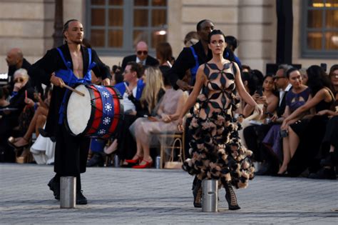 Katy Perry Turns Heads In Cutout Dress At Vogue World Paris
