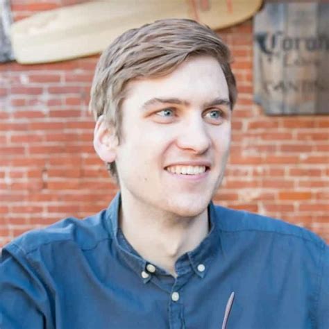 Cameron Chittock Ficha De Autor En Tebeosfera