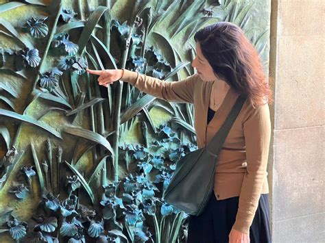 바르셀로나 가우디 And 사그라다 파밀리아 성당 가이드 투어 바르셀로나 워킹 투어로 사그라다 파밀리아와 함께하는 특별한 여행 경험 Funbooky