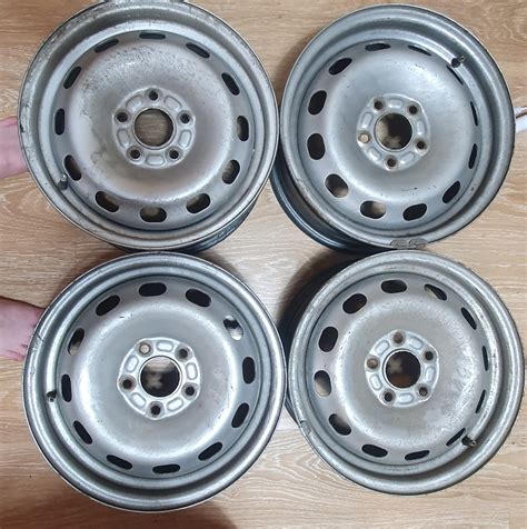 Штампованные диски 6Jx15 ET52,5 5x108 на Ford Focus Hatchback III, Ford ...