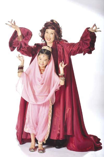 บันเทิง โดนัท พิม ร่ายเวทมนตร์คาถา ชวนอมยิ้มในพ่อมดเจ้าเสน่ห์