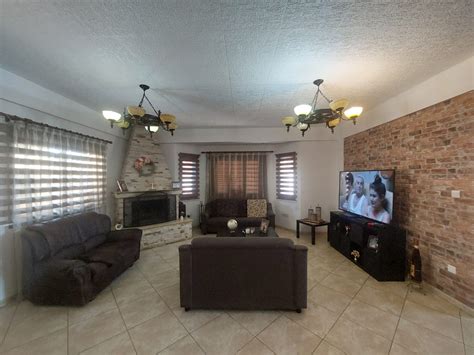 ΠΩΛΕΙΤΑΙ ΗΜΙΑΝΕΞΑΡΤΗΤΗ ΚΑΤΟΙΚΙΑ ΤΡΙΩΝ ΥΠΝΟΔΩΜΑΤΙΩΝ ΣΤΗΝ ΟΡΜΙΔΕΙΑ ΛΑΡΝΑΚΑ Id 002153851