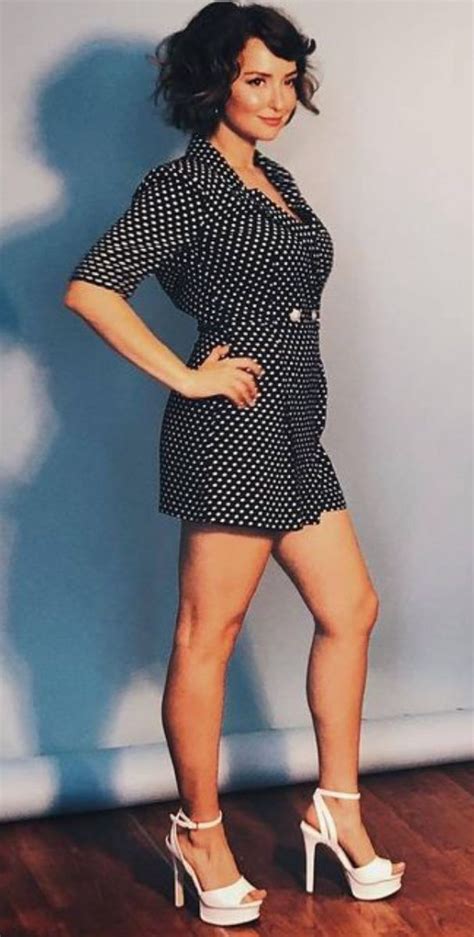 Milana Vayntrub