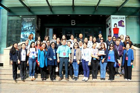 Баялаг бүтээгч Бизнес тур аялал хаврын хаалтаа хийлээ Хүнсний хувьсгал