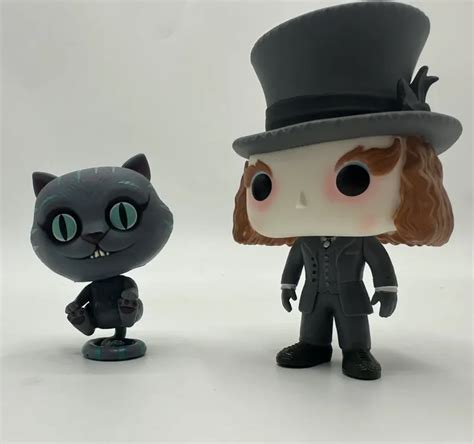 1000 17 статуетка аліса в країні чудес божевільний капелюшник чеширський кіт — ціна 500 грн у