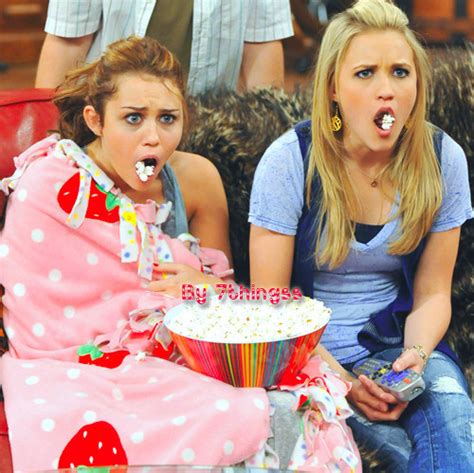 Emily Osment Funny Hannah Montana Lily Miley Image 137640 On