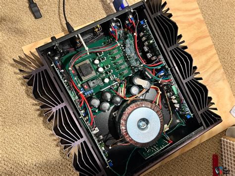 Genesis 200 Servo Bass Amplifier Photo 5279592 Canuck Audio Mart