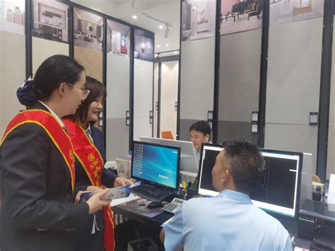 工行兴义体育城支行积极开展反诈宣传共建诈骗防线 兴义