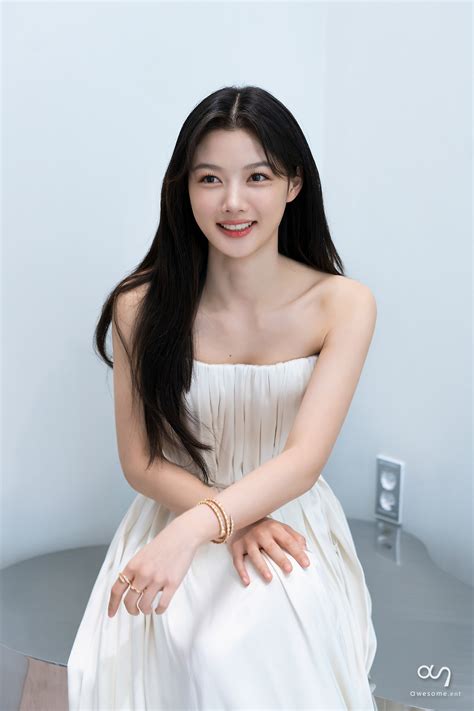 더쿠 김유정 아기때 이목구비