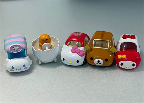 시나모롤 구데타마 헬로키티 리락쿠마 마이멜로디 콜리 Colley