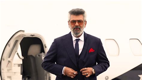 ‘எந்த பின்புலமும் இல்லாமல்… திரையுலகில் 33 ஆண்டுகள் … ரசிகர்களுக்கு நன்றி தெரிவித்து அஜித்