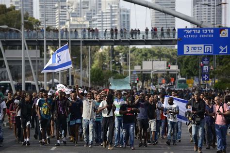 Tel Aviv Transformed Into War Zone As Anti Racism Rally Descends Into