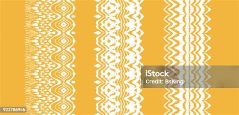 동 점 염료 아트 브러쉬 및 레이스의 집합입니다 벡터 인종 목걸이입니다 Ikat 패턴입니다 보 리 줄무늬와 쉐 브 론 인쇄입니다 홀치기 염색에 대한 스톡 벡터 아트 및 기타