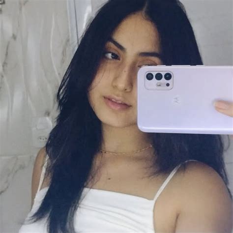 Isabelle Isabelle0cabral • Threads Say More