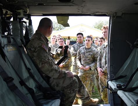 Auburn University Rotc Cadets Learn About Branching Aviation Article The United States Army