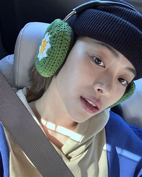 230221 Itzy Instagram Update With Ryujin R Itzy