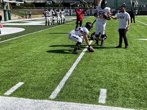 Niu Huskie Athletics On Twitter Niufootball Is Ready For Todays
