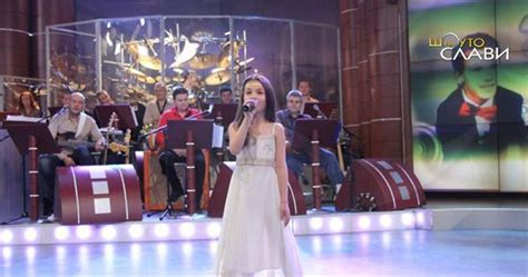 Детето чудо Крисия просълзи зрителите с Облаче ле бяло