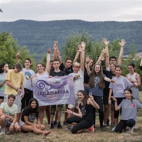 Летни лагери по личностно развитие за деца тийнейджъри и младежи 2023 г Jagadamba Academy