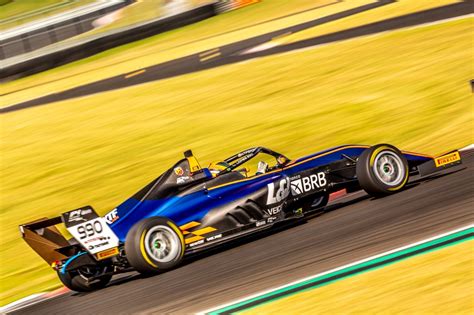 F4 Ktf Sports Fez Sua Estreia Na Fórmula 4 Brasil Velocidade No Sangue