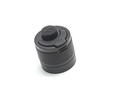 Nitecore P35i review | LEP + LED hybrid flashlight with 3,000 lumens ...