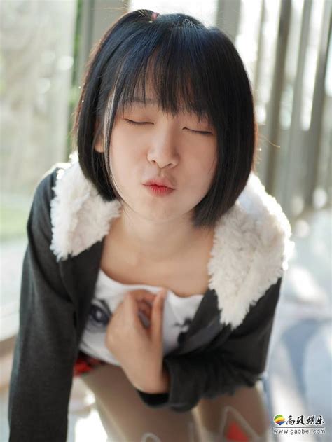 泰国超人气网红美少女：迷之凸起泳装照引发关注！其实本身是可爱女生 新闻资讯 高贝娱乐