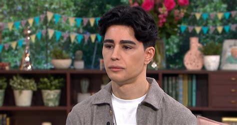 Meghan Markle And Prince Harrys Biographer Omid Scobie Suffers Huge Blow