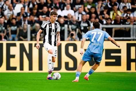 التعادل يحسم قمة يوفنتوس ونابولي في الدوري الإيطالي
