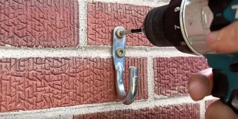 How To Use Plumbers Putty Whats The Drying Time Everyday Home Repairs