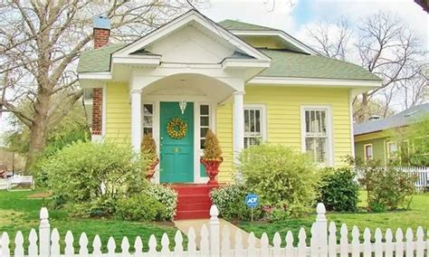 Inspirasi Kombinasi Warna Cat Rumah Bagian Luar Yang Cerah Dan Elegan Parboaboa