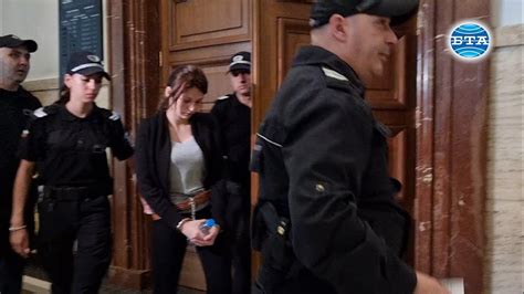 Съдът наложи домашен арест на Ивет Стайкова подсъдима за убийството на баба ѝ Виолета Донева