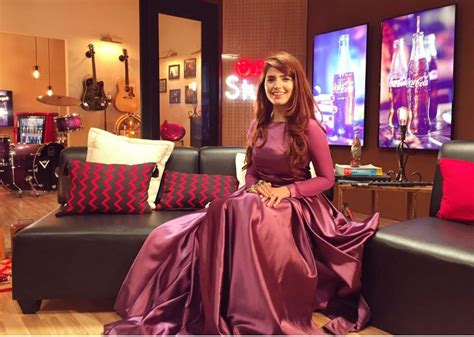 Afreen Afreen Singer Momina Mustehsans Engagement Called Off Here Is What The Singer Has To