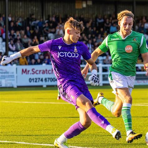 Bradford Park Avenue Afc News Bradford Citys Heath Richardson Ready For Avenue Challenge