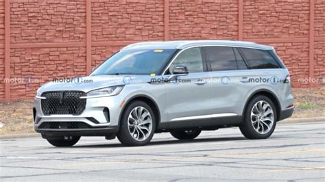 링컨 에비에이터lincoln Aviator 페이스리프트 스파이샷 업데이트 스파이샷