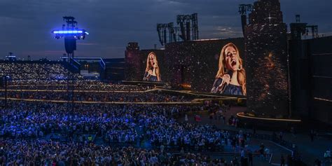 Adeles World Record Led Concert Experience Fxguide