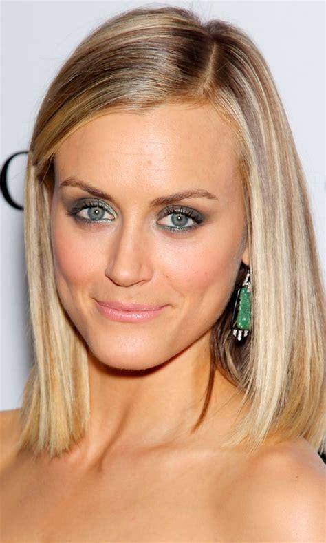 Straight Hair Shoulder Length Hairstyles