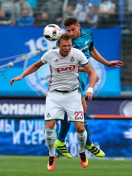 Дмитрий Тарасов футболист биография фото рост вес жена дети