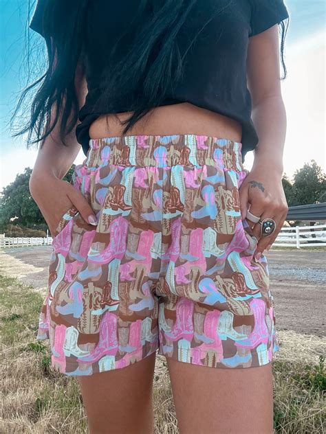 Knockin Boot Shorts Xs Only Madwest Boutique