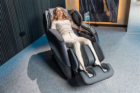 Nova Duo Dual Track Massage Chair