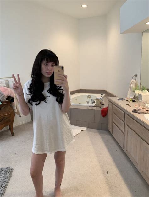 Nicole Taylor Feet