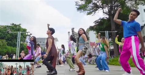 Video Indonesian Fans Take Jhoome Jo Pathaan Trend To New Heights Recreate Dance SceneJhoome Jo